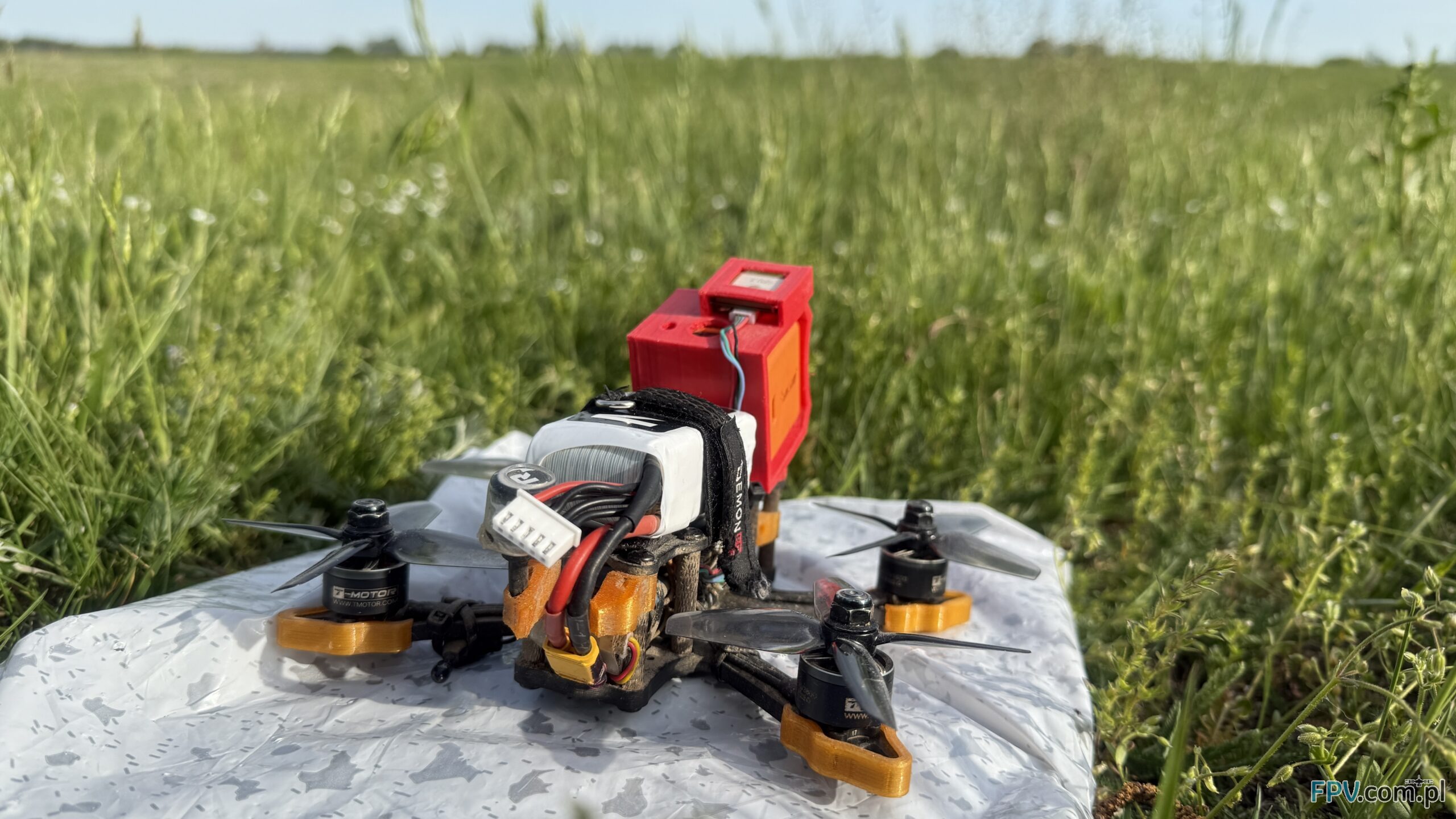 Jak zainstalować i skonfigurować GPS w dronie FPV? ⋆ FPV.com.pl